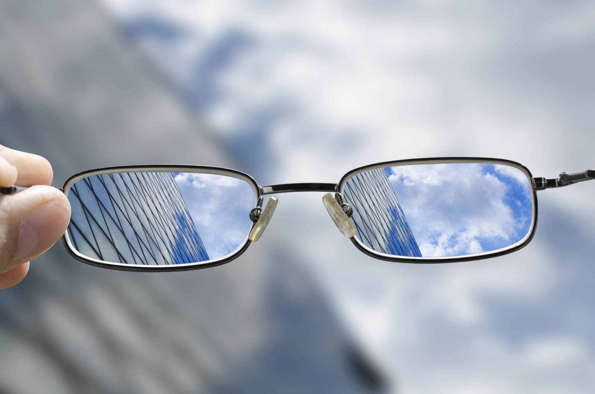 Astigmatism Common Symptoms | Kleiman Evangelista Eye Center | Dallas, TX