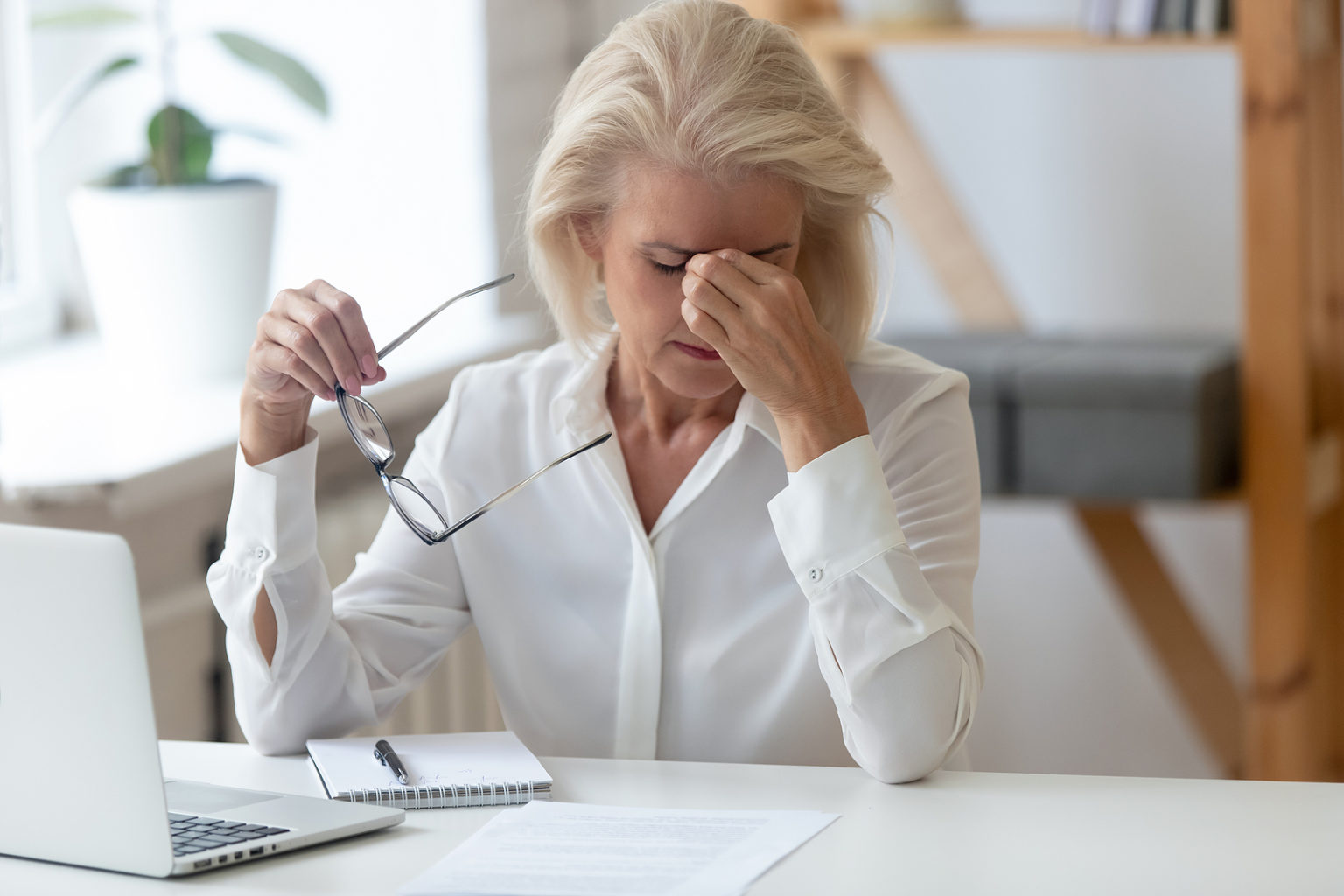 5 Ways to Ease Eye Strain During the Pandemic - KE - Eye Centers of Texas